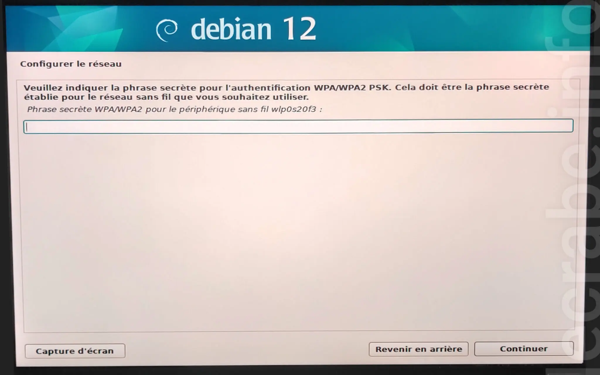 Installer Debian 12 (Linux) : le guide complet – Le Crabe Info