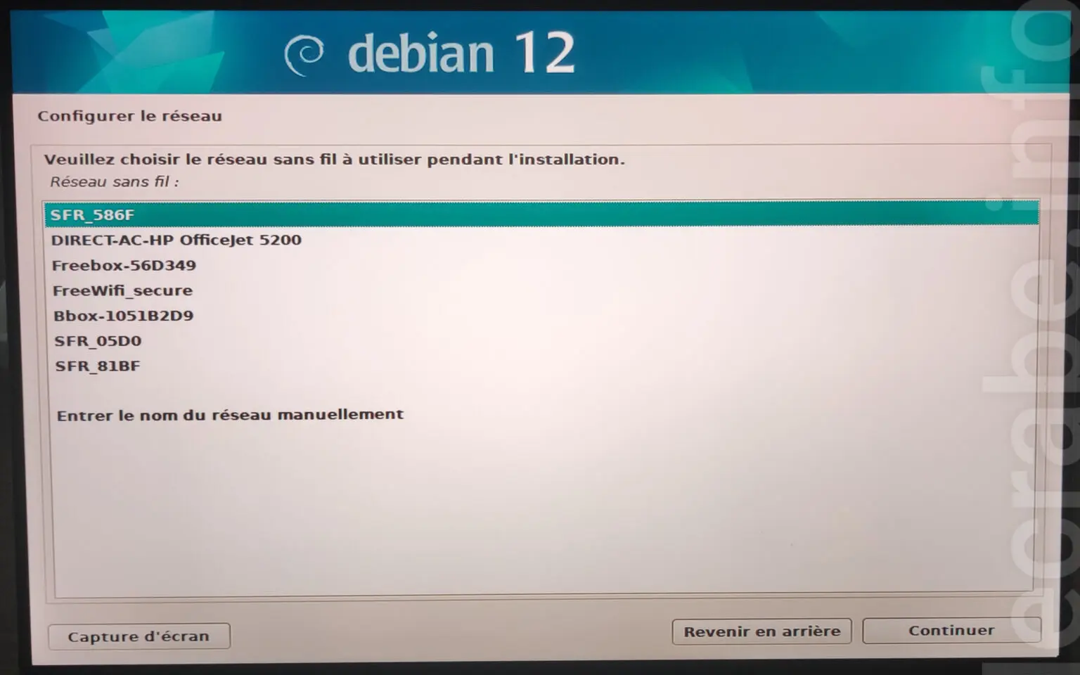 Installer Debian 12 (Linux) : le guide complet – Le Crabe Info